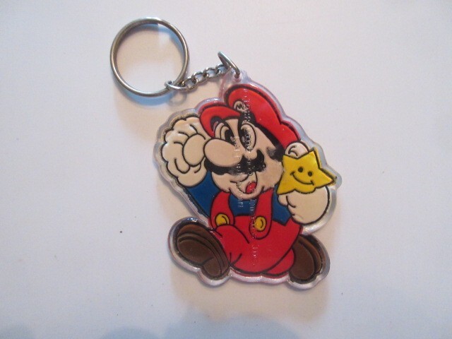 1988 Nintendo Super Mario key chain | eBay