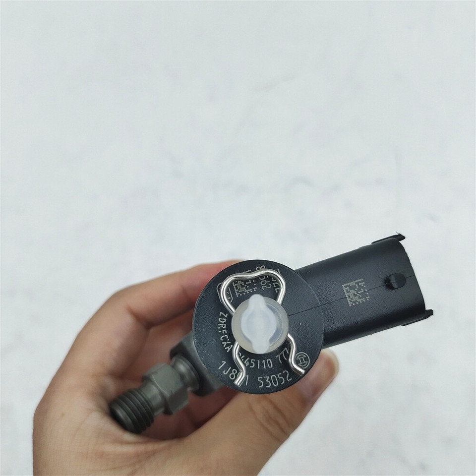 3X Fuel Injector For Kubota V2403 D1803 Engine KX040-4 1J801-53052 ...