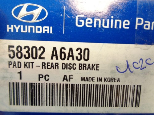 GENUINE HYUNDAI i30 Rear Disc Brake Pad Kit - 58302A6A30 | eBay UK