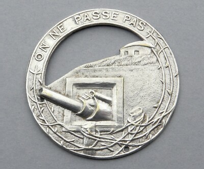 WWII, French Maginot Line "On ne passe pas" Badge, Beret. | eBay
