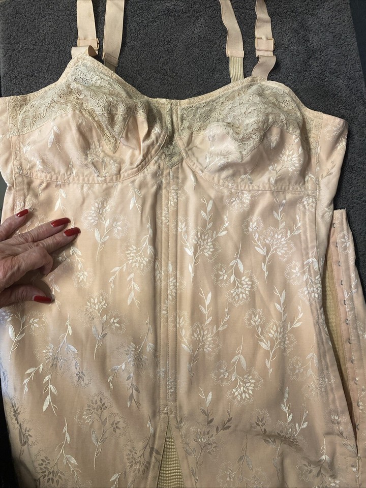 Vintage Open Bottom Girdle Corset Bullet Bra Metal Garters Torsolette ...