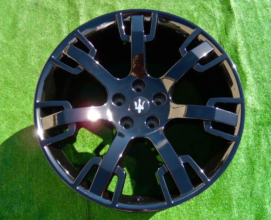 Factory Maserati Black Center Cap New Genuine OEM Granturismo ...
