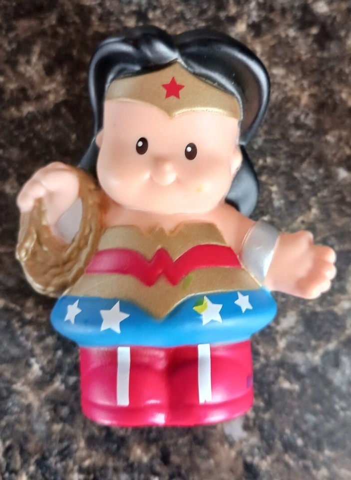 Wonderwoman and Superman Little People Fisher-Price DC Superhero ...