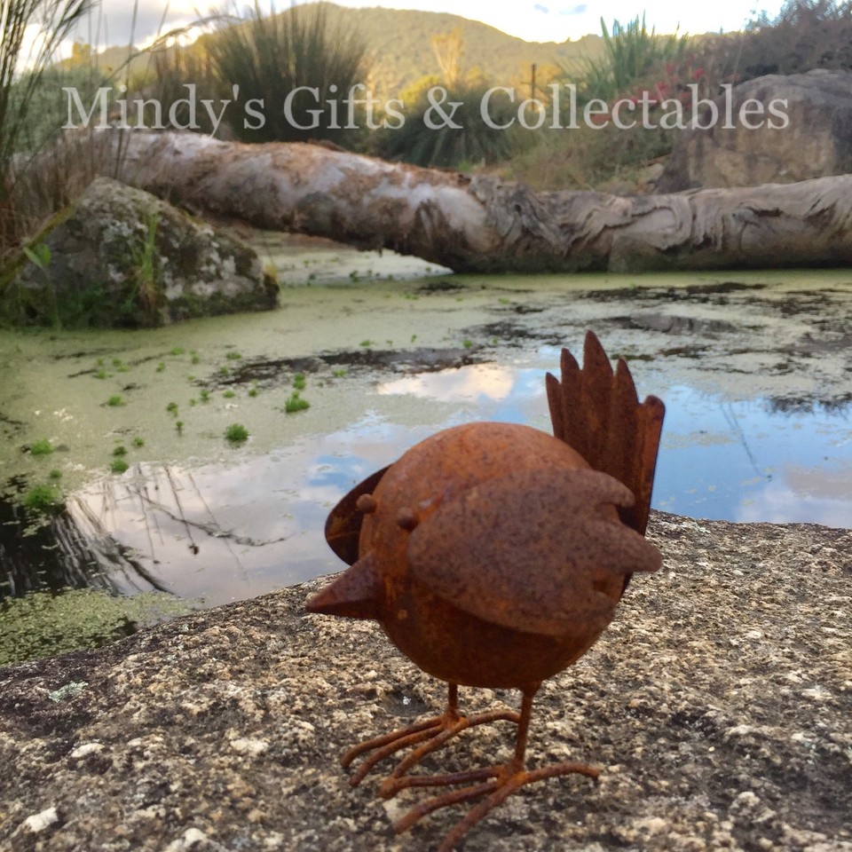 Handcrafted Round Rusty Metal Bird Garden Art Pond Ornament Statue 3 ...
