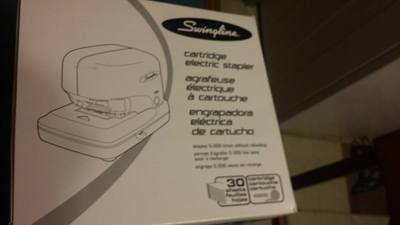 Swingline 69008 690e High-Volume Electric Stapler, 30-Sheet Capacity ...