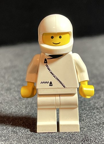 Lego Minifigurre Jacket with Zipper - White, White Legs, White Helmet ...