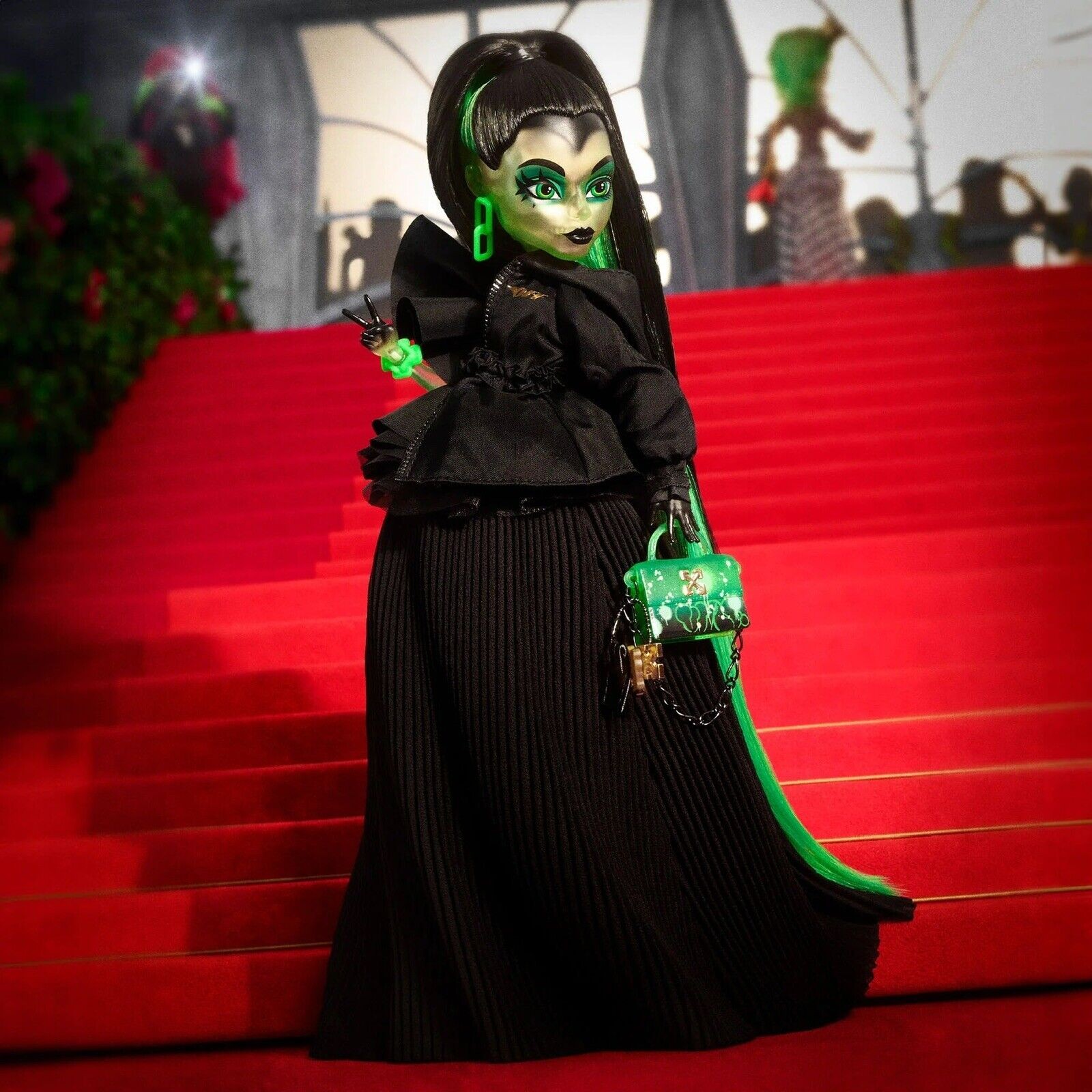 Off-White c/o Monster High • Symphanee Midnight Doll • Cross-Posted ...