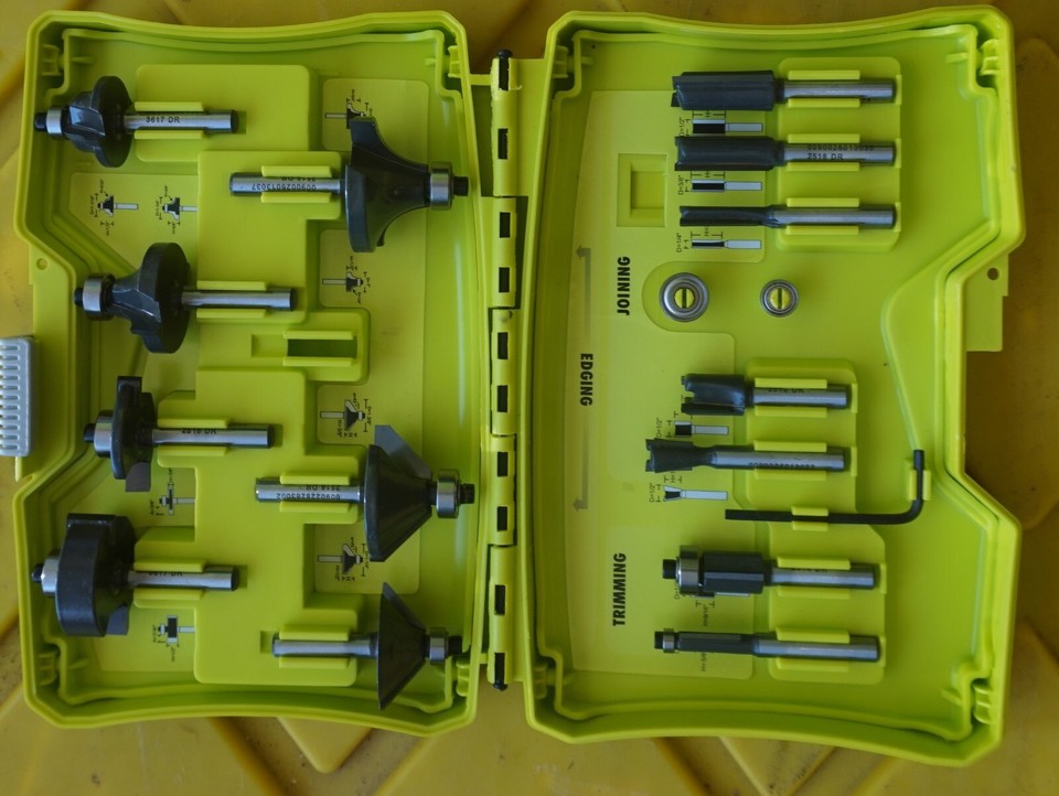 Ryobi Router P601 Bare Tool & Ryobi 15 pcs Router Bit Set A25R151 1/4 ...
