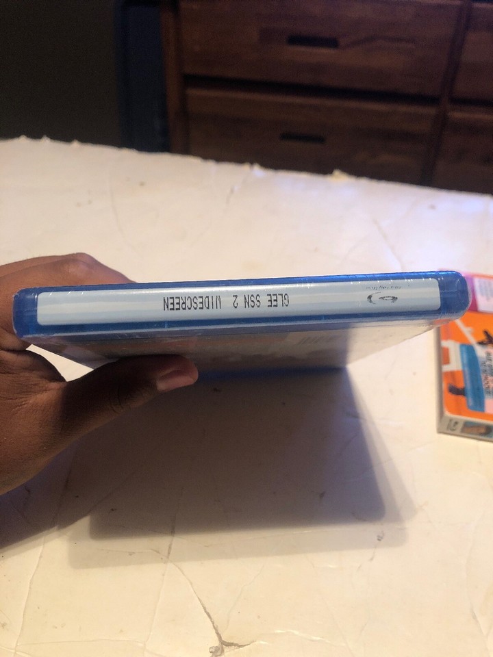 Glee: The Complete Second Season with Exclusive Bonus DVD (Special ...