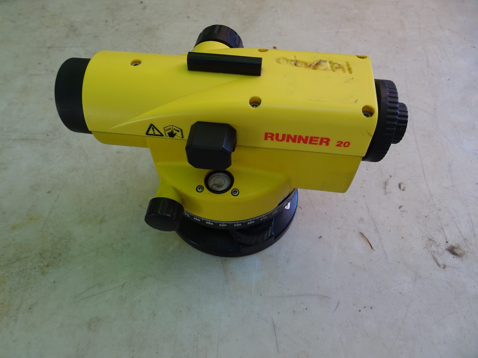 Leica Geosystems Runner 20 Dumpy Optical Level Surveyor Alignment ...