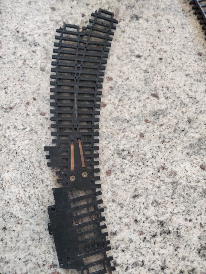 HORNBY RAILWAYS R640 Left Hand Curved double radius Point / Turnout @1 ...