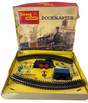 W/ KEY & BOX! Vintage Triang Railways Dockmaster Clockwork Train Set HO ...