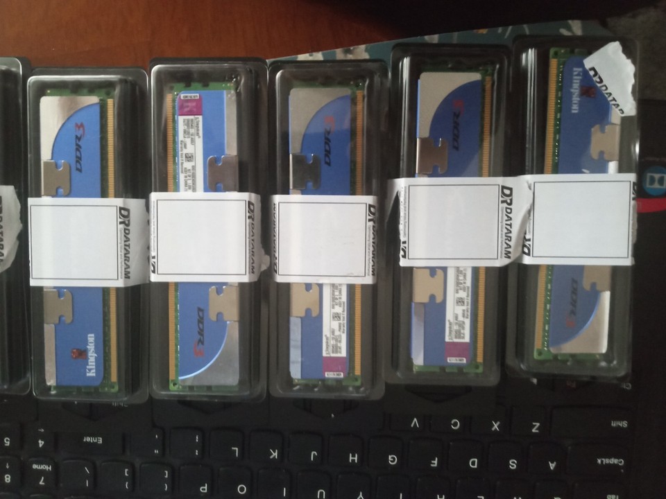 Kingston HyperX KHX1600C9D3K3/12GX PC3, 6x 2GB =12GB DDR3-1600 12800 ...