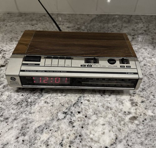 Vintage GE Model 7-4634B Electronic Digital Alarm Clock Radio WORKING ...
