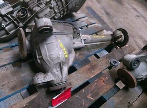 2003-2006 Ford Expedition Front Axle Differential Carrier 3.73 Ratio | eBay