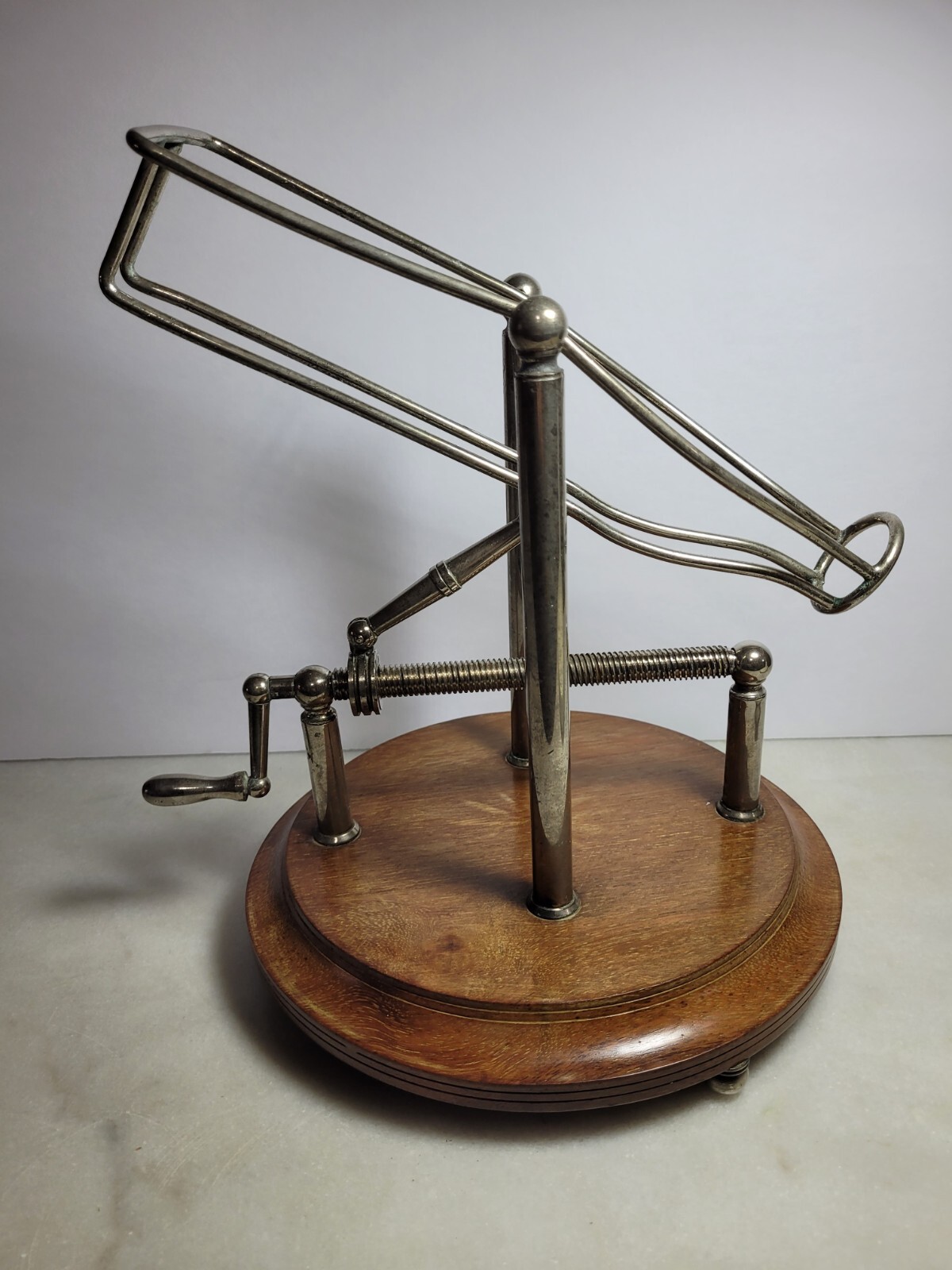 Vintage Elegance Mechanical Wine Pouring Device Silver Plated, Brass ...