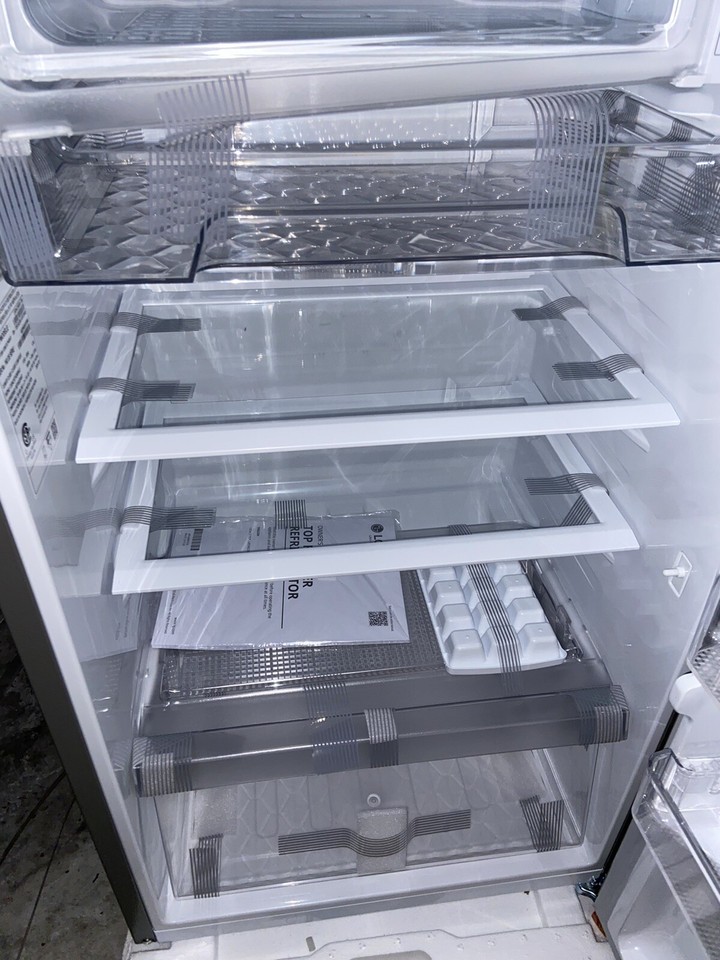 LG 6.0 cu.ft. Single Door Mini Refrigerator/top freezer LRONC0605V | eBay