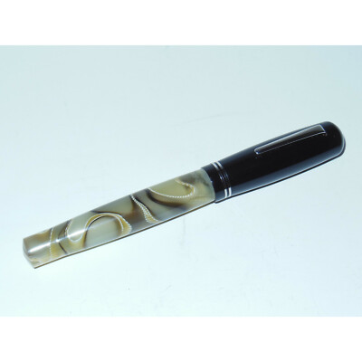 New/OS* Delta 366 Rollerball Pen Jade/Platinum Translucent Green ...