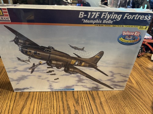VTG Revell Monogram 1:48 B-17F Flying Fortress “Memphis Bell” Model ...