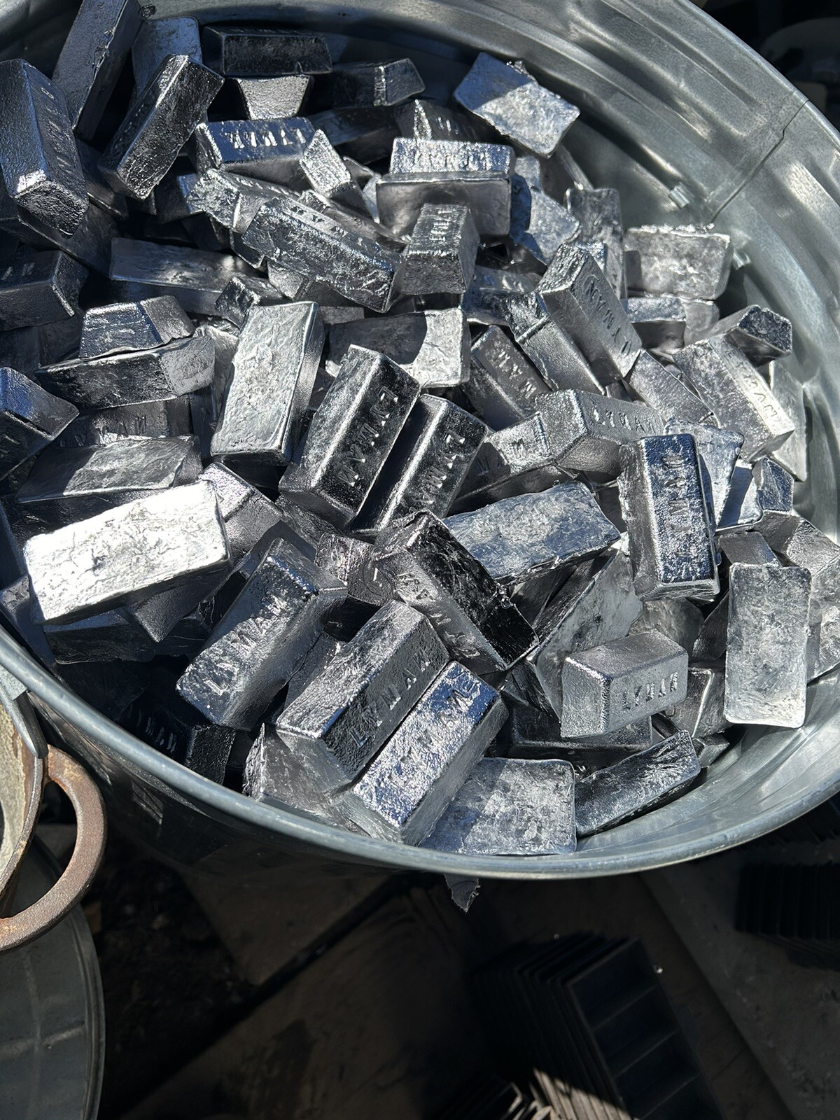 25 Pounds Clean Fluxed Soft Lead Inots 1lb Each Bullets Sinkers Jigs ...