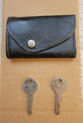 2 Vintage General Motors GM Keys Rochester Products Division With ...