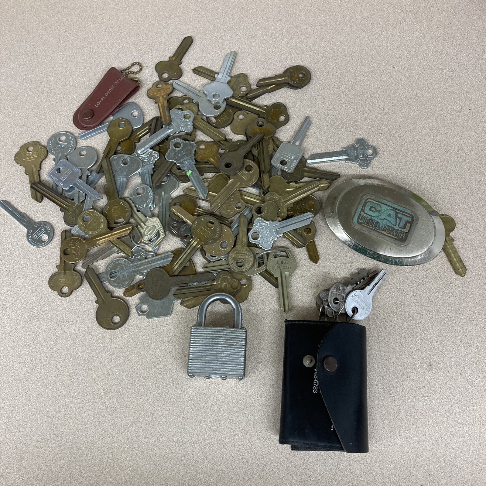 Lot of Old and Vintage Keys Over Keys Trucks Locks Etc Belt Buckle AR59 ...