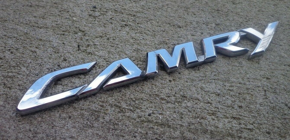 Toyota Camry trunk emblem badge decal logo chrome rear script OEM ...