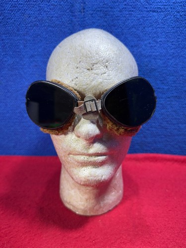 Vintage Pilot Aviator Goggles WWI WWII Era Felt Lined Early Flight ...