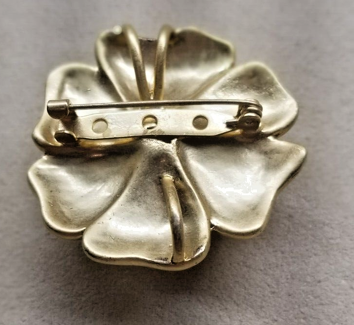 Vintage Flower Enamel Metal Pin Brooch Beige/Cream Gold Tone | eBay