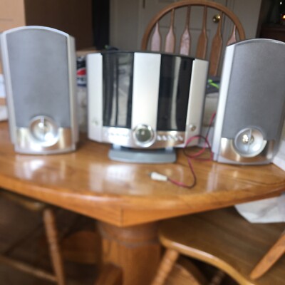 Durabrand Home Music FM/AM Wall Mount Shelf CD Player System Alarm ...