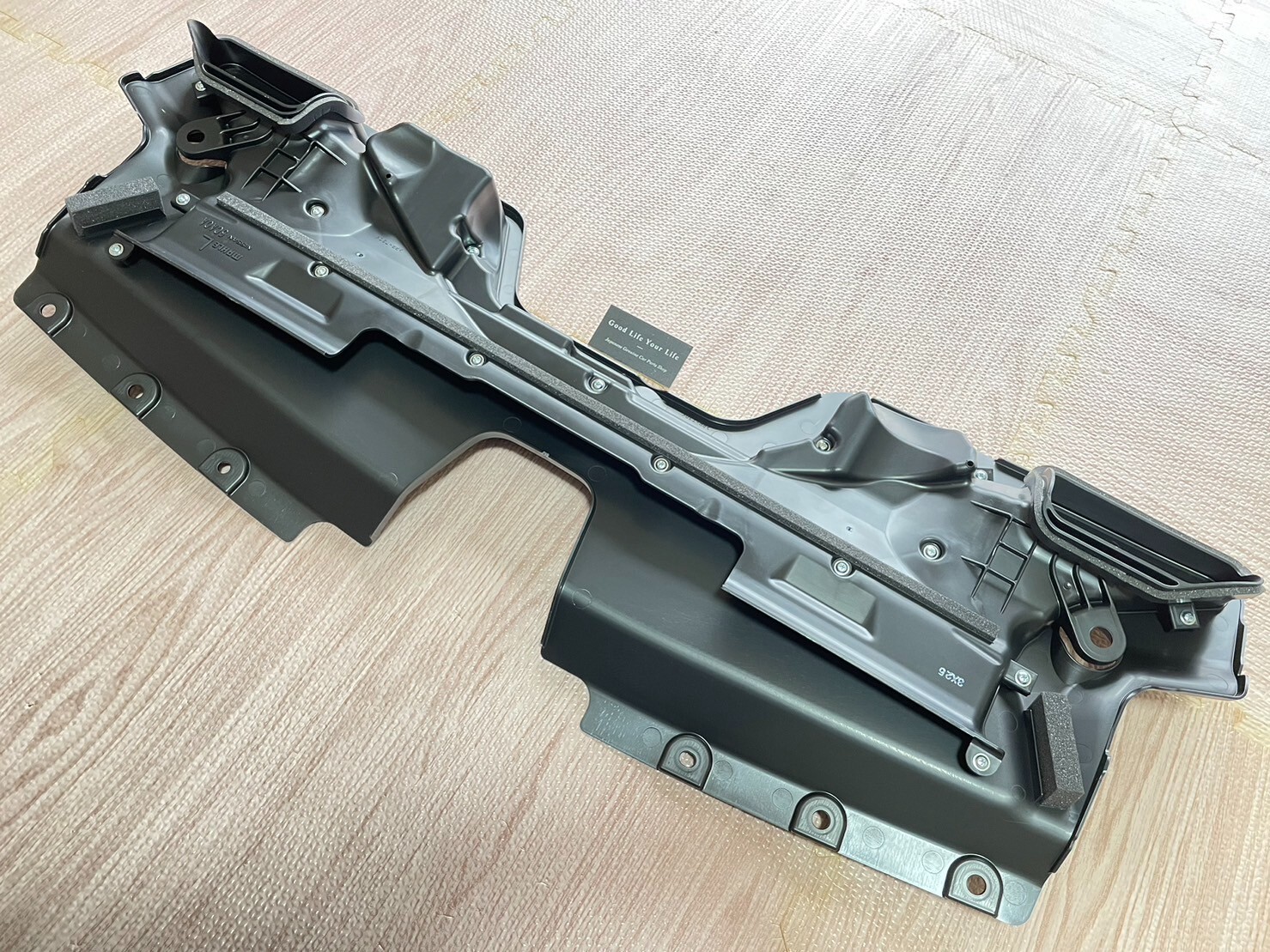 2016-2019 Infiniti Q50 Q60 Nissan Genuine 16554-5CA0A Pipe Plastic Air ...