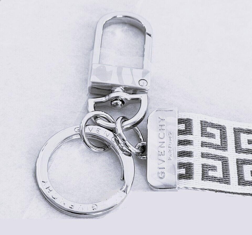 Givenchy 4G Unisex Silver Key Ring Key Chain Holder Jacquard Givenchy 4G Unisex Silver Key Ring Key Chain Holder Jacquard