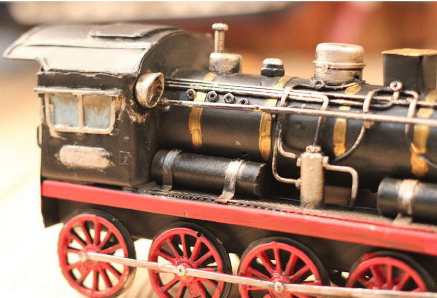 Hand Made Tin Metal HO Scale Model Railroad Trains Steam Locomotive ...