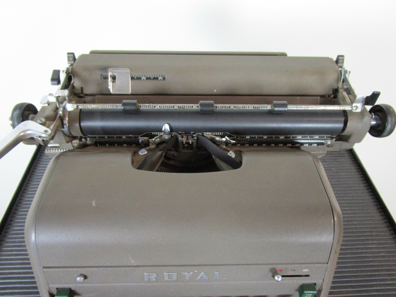 Vintage Antique Royal Magic Margin Typewriter Brown with Green Keys | eBay