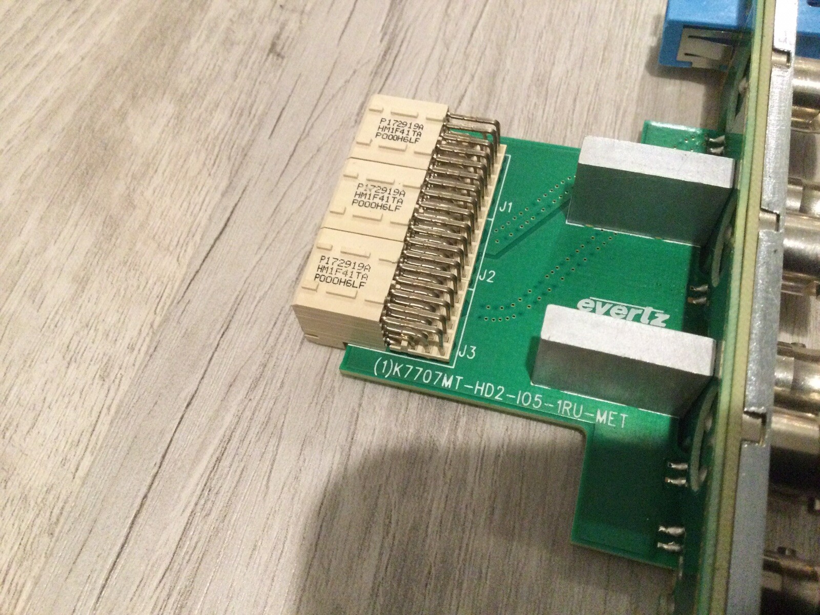 Evertz 7707VAR-U-HD & 7707VAT-U-HD Backplane Modules for 7701 ...