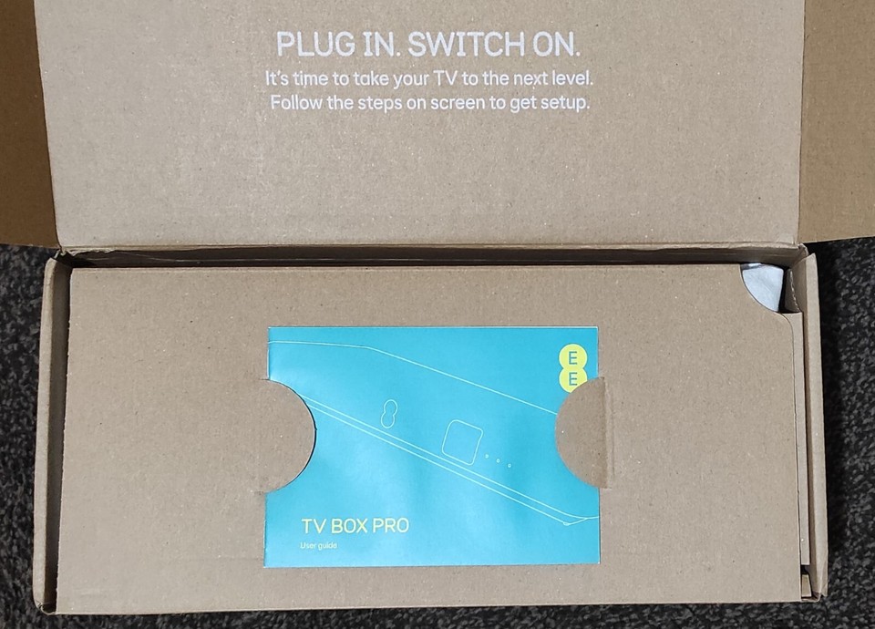 EE TV Pro 4k Freeview Set Top Box YouView 1TB DVR Dolby Atoms HDR - New ...