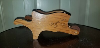 VINTAGE NIAGARA FALLS WOOD WHEELBARROW PIN CUSHION SPOOL HOLDER | eBay