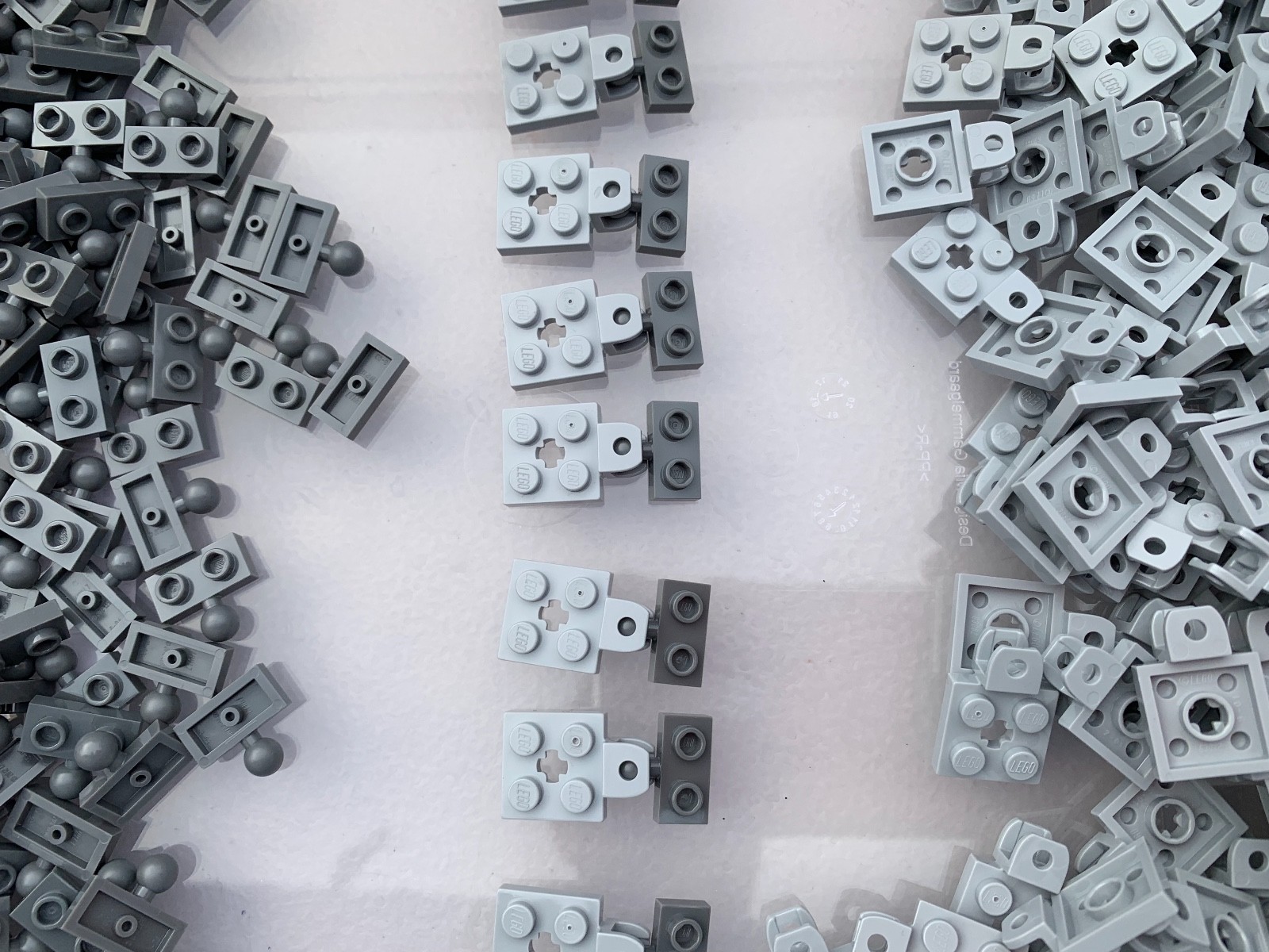 LEGO 14417 63082 - Grey 1x2 & 2x2 Plate / Middle Ball Joint & Socket ...