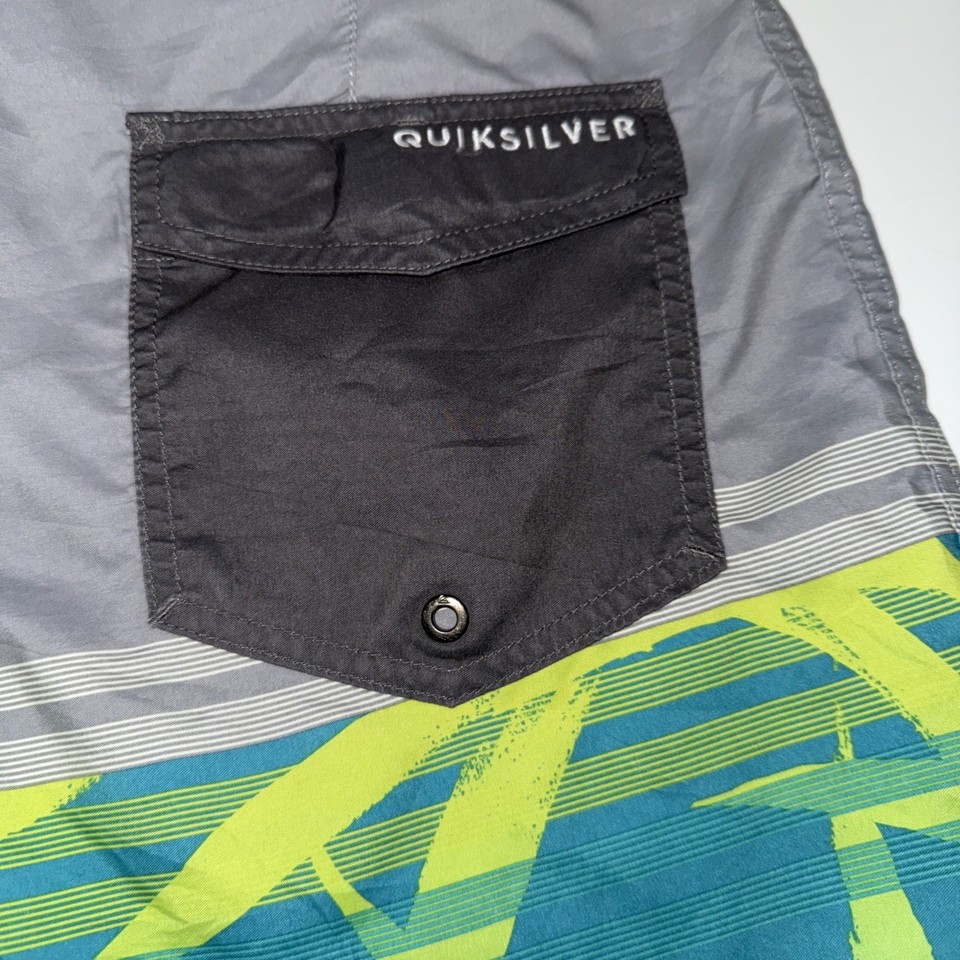 Quiksilver Men's Standard Everyday Tropics 20 Boardshort Swim Trunk ...