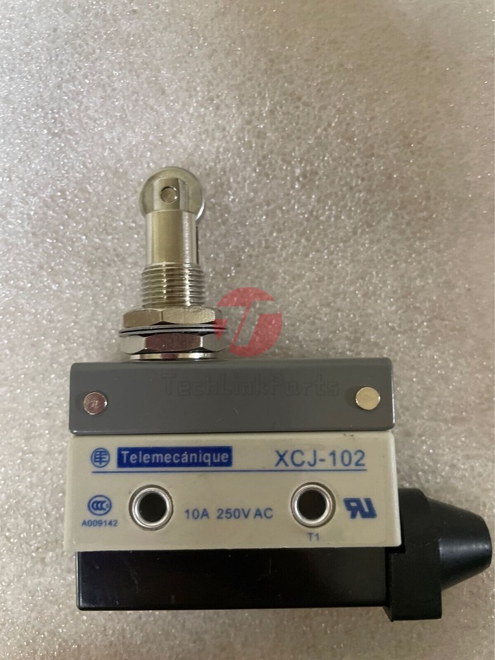 1PCS New Schneider XCJ-102 Limit Switch XCJ102 | eBay