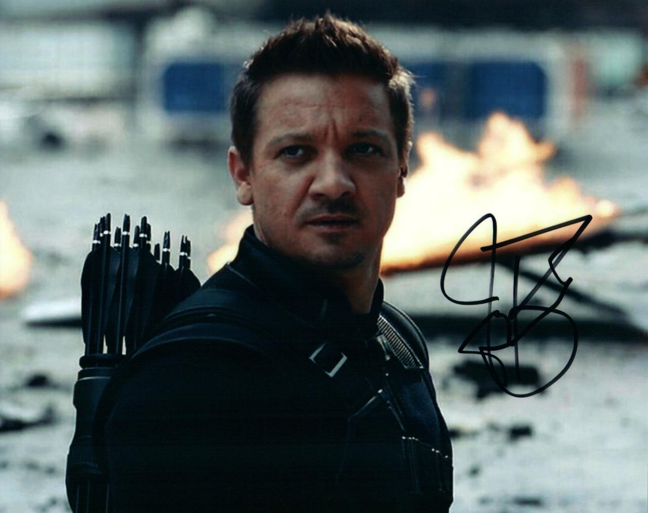 Jeremy Renner Autographed Signed 8x10 Photo + COA | eBay
