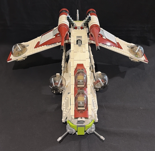 LEGO 75021 Republic Gunship Attack of the Clones Pilot Captain RARE ...