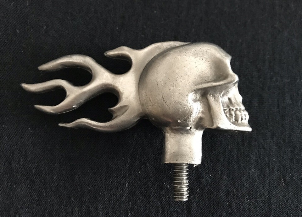DEATH HEAD FLAME SKULL SKELETON FENDER HOOD ORNAMENT MASCOT RAT HOT ROD ...