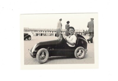 SE1354 VINTAGE PRIVATE PHOTO 2.5 X 3.5 INCH BOY IN TOY PEDAL CAR | eBay