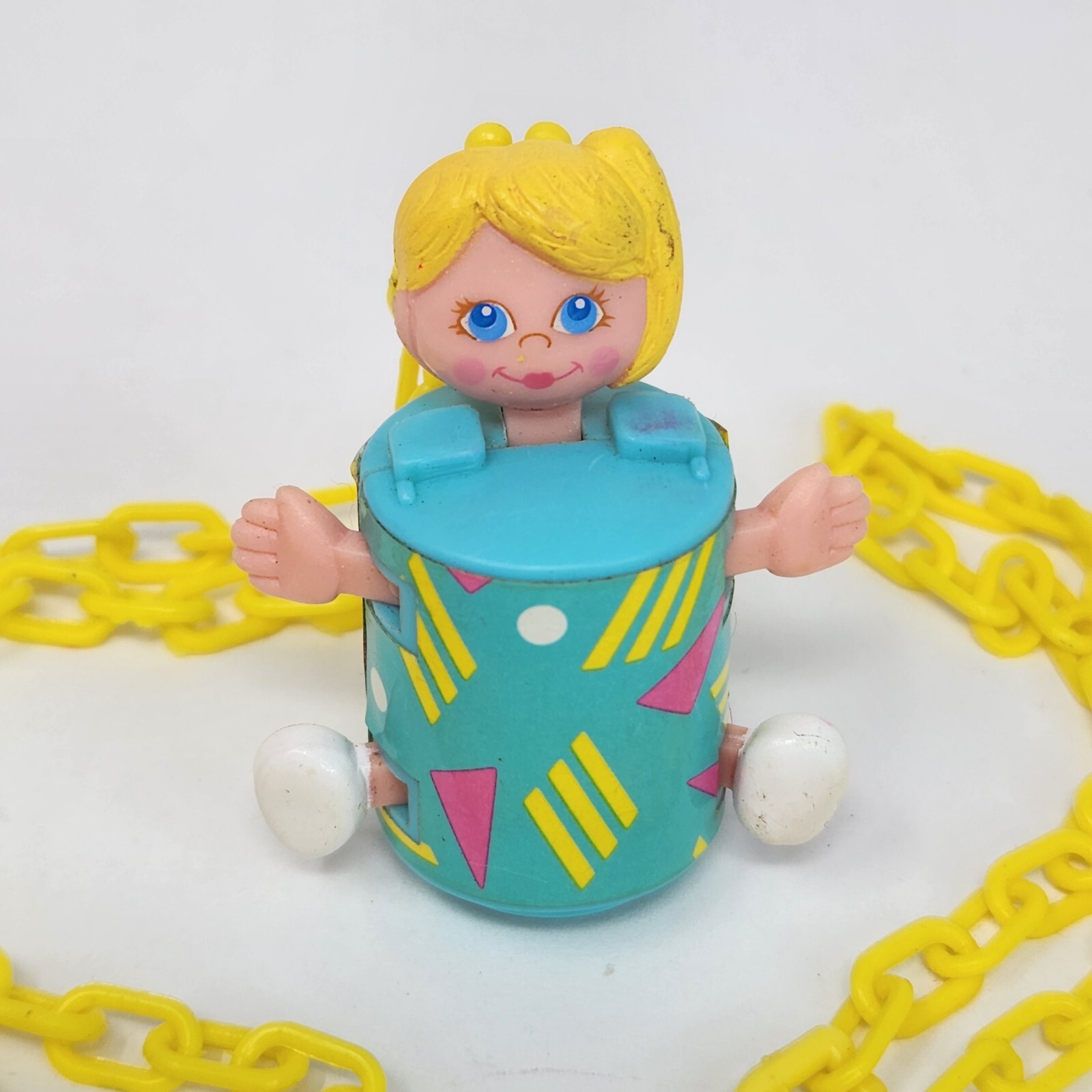 VINTAGE 1985 SWEET SECRETS GALOOB BLONDE GIRL LOCKET / NECKLACE YELLOW ...