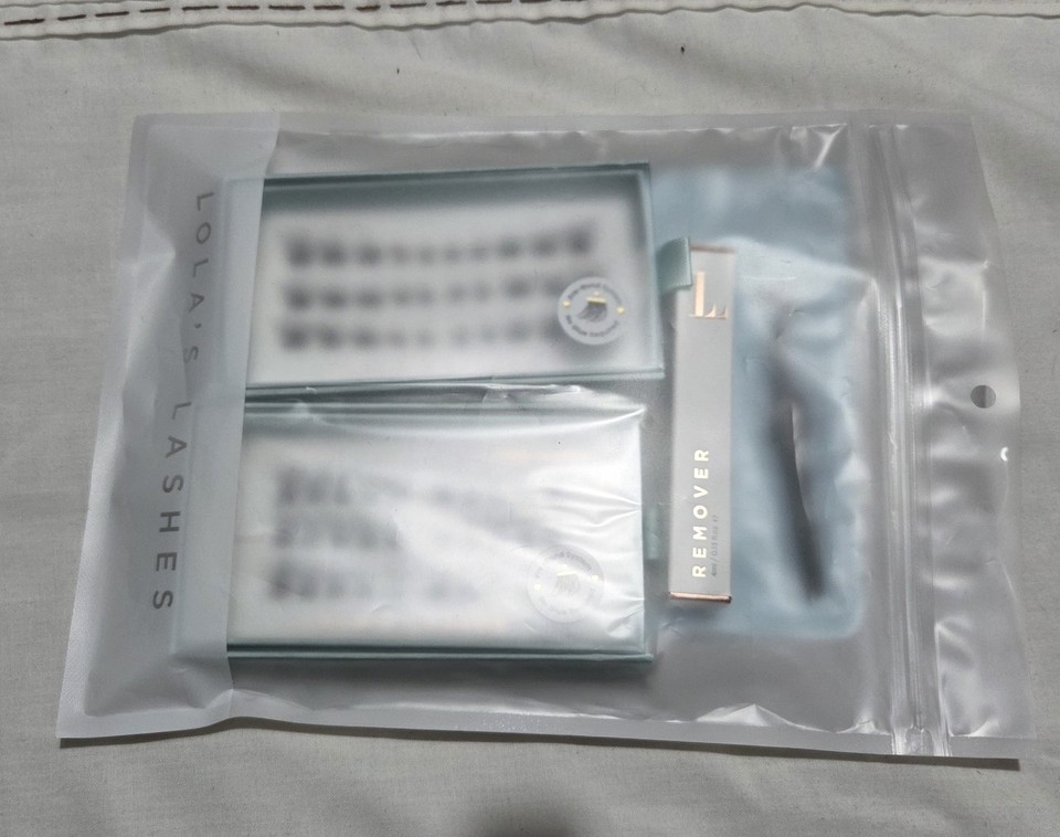 Lola's Lashes Pre-glued Lashes - Soft Definition - 2 Sets & accessories ...