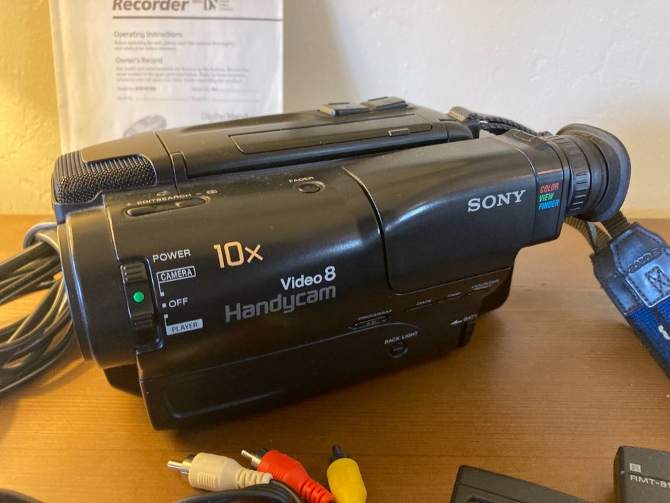 Sony CCD-TR70 8mm Video8 camera Camcorder Video Transfer *READ* PARTS ...