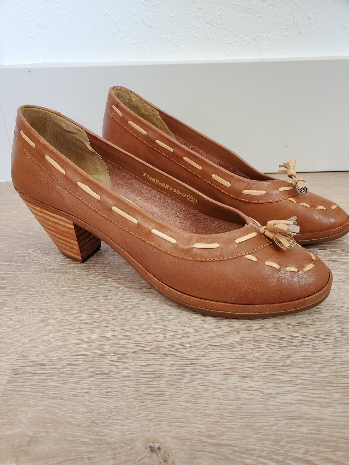 The Wild Pair Heels Vintage 70s MCM Brown Leather Tassle Short heel ...