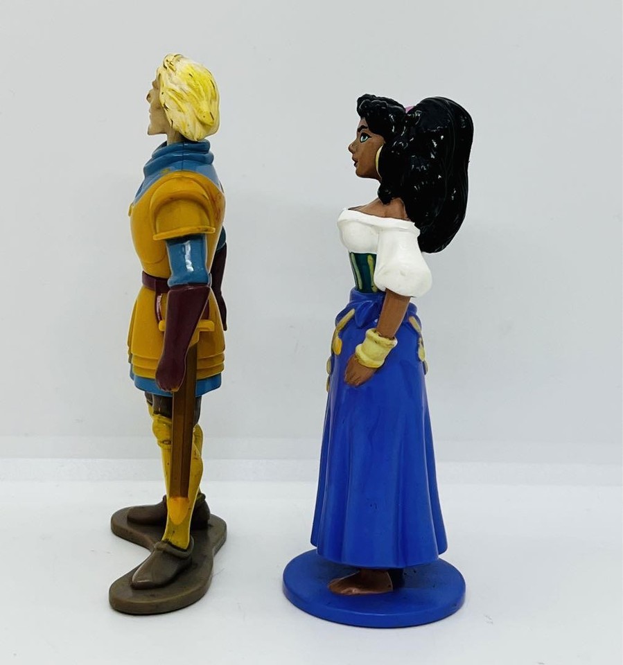 Disney The Hunchback of Notre Dame Esmeralda and Captain Febus figures ...