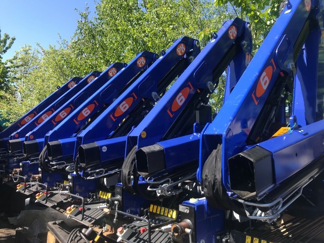 Pm6022 HIAB Crane Max Reach 6.55 MTR for All 7500 Kg Trucks I for sale ...